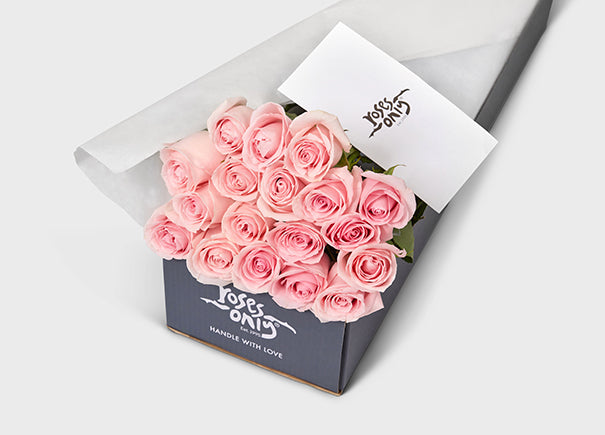 18 Pastel Pink Roses Gift Box | Roses Only SG – Roses Only Singapore